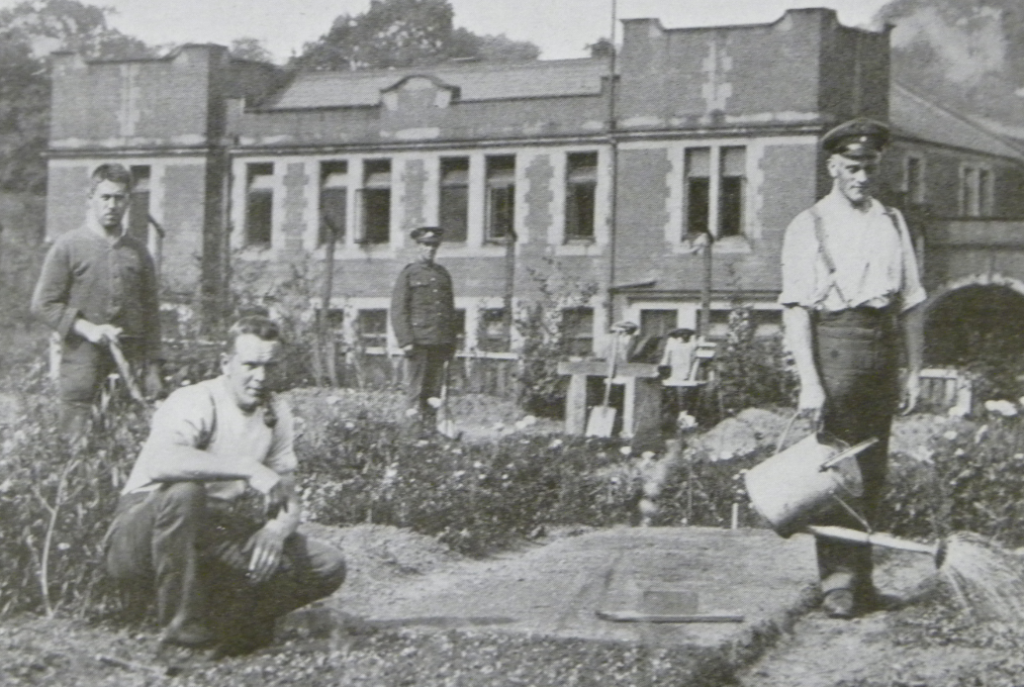 German prisoners in Britain, 1916 – at Donington Hall near Derby, in ...